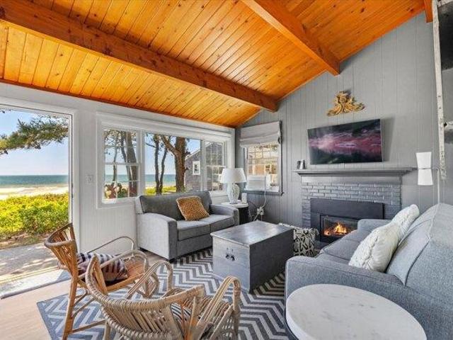 2 bedroom, Wellfleet MA 02667 104511428