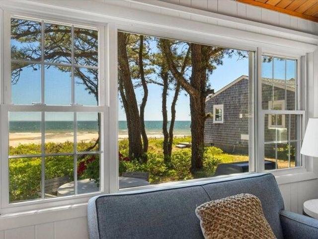 2 bedroom, Wellfleet MA 02667 105156611