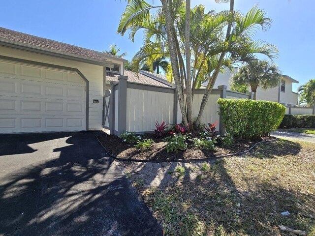 2 bedroom, Wellington FL 33414 LS90074602