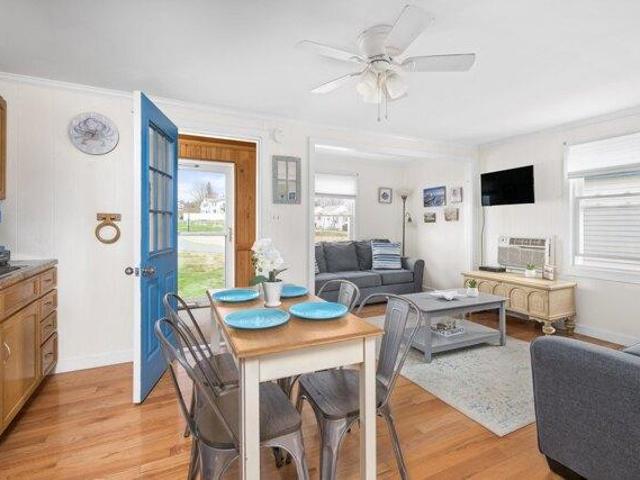 2 bedroom, Wells ME 04090 104792300