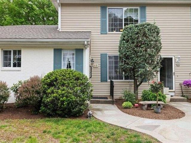 2 bedroom, West Warwick RI 02893 102959433