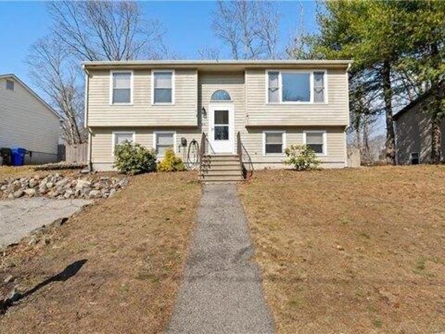 2 bedroom, West Warwick RI 02893 103127838