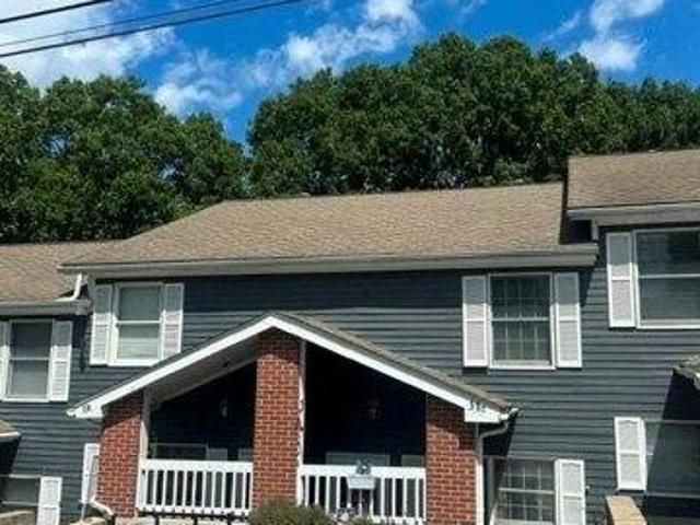 2 bedroom, West Warwick RI 02893 105123804