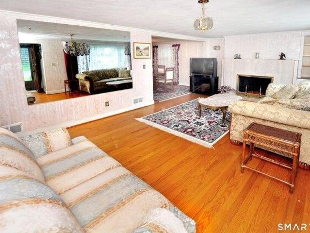 2 bedroom, West Hartford CT 06107 105176196