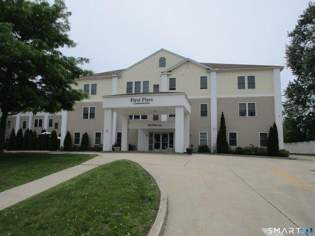 2 bedroom, West Haven CT 06516 104296807