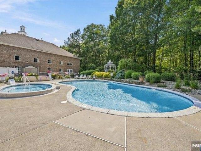 2 bedroom, West Milford NJ 07480 104444106