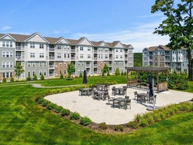 2 bedroom, Westborough MA 01581 102708595