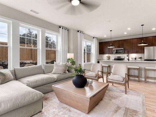 2 bedroom, Westborough MA 01581 102962248