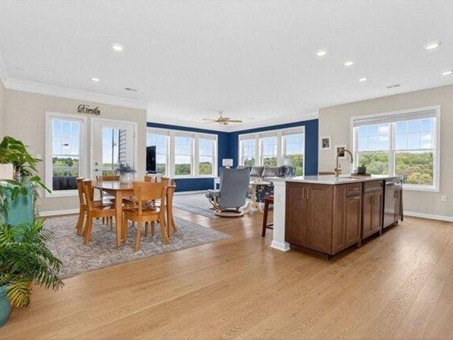 2 bedroom, Westborough MA 01581 103020084