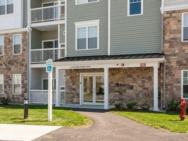 2 bedroom, Westborough MA 01581 103020588