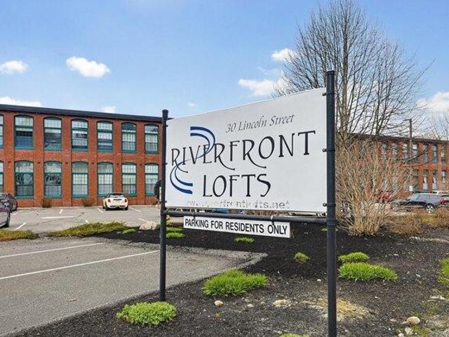 2 bedroom, Westbrook ME 04092 102528456