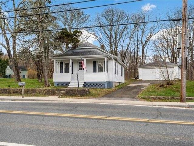 2 bedroom, Westerly RI 02808 102371345