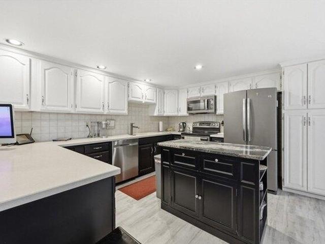 2 bedroom, Westfield MA 01085 104904100