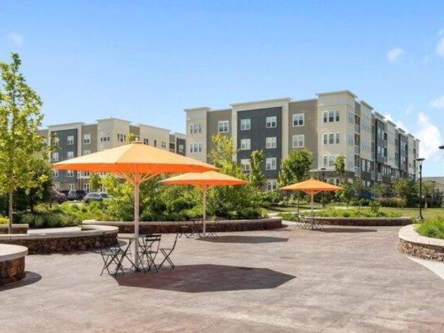 2 bedroom, Westwood MA 02090 105114121