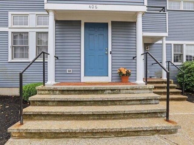 2 bedroom, Whitman MA 02382 104850700