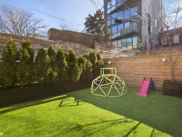 2 bedroom, Williamsburg NY 97049139