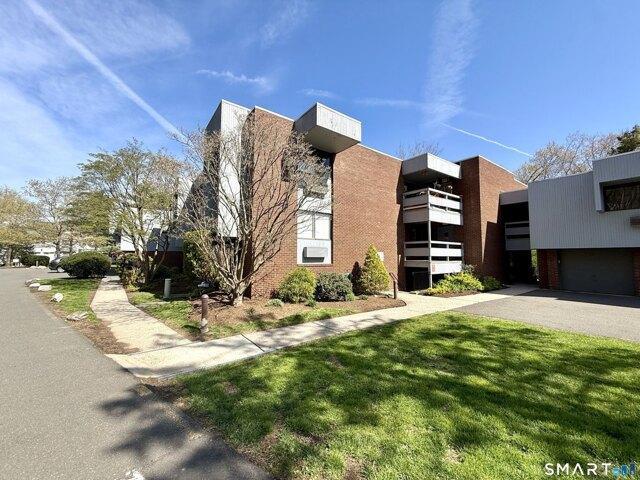 2 bedroom, Wilton CT 06897 LS102217498