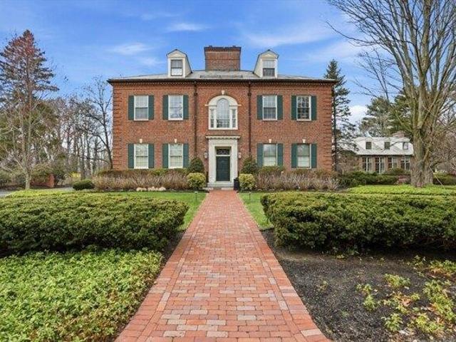 2 bedroom, Winchester MA 01890 LS102281177