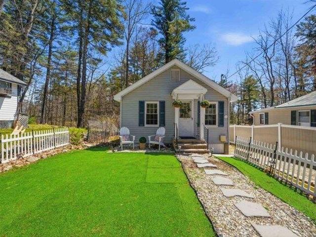 2 bedroom, Windham NH 03087 LS103128437