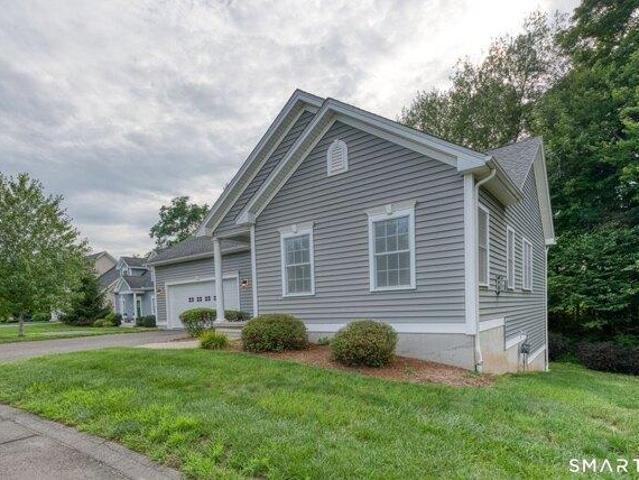 2 bedroom, Windsor Locks CT 06096 105105324
