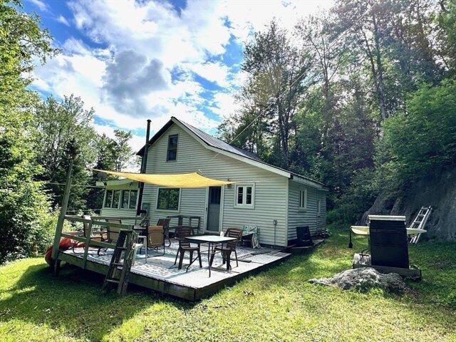 2 bedroom, Windsor MA 01270 102592939