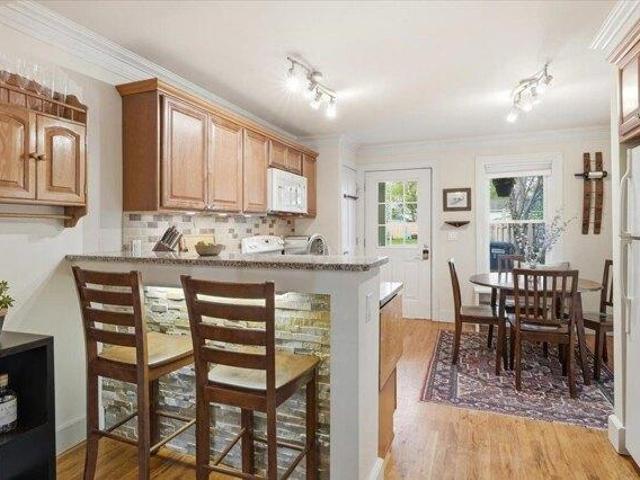 2 bedroom, Winooski VT 05404 LS102216920