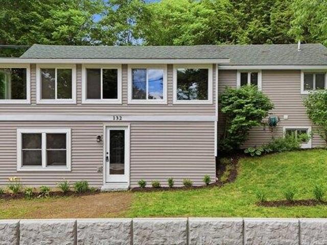2 bedroom, Winthrop ME 04364 104686738