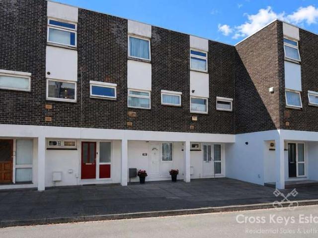2 Bedroom Town House