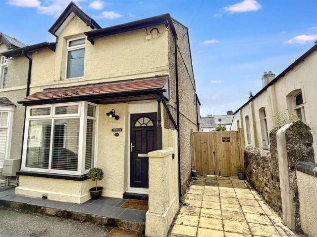 2 Bedroom Town House