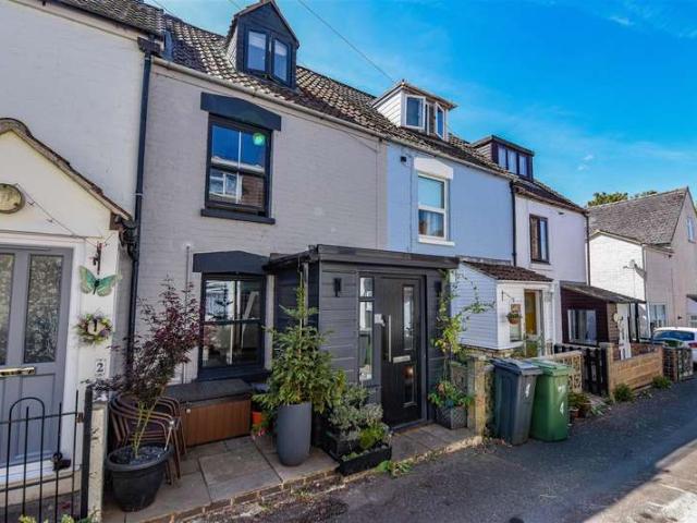 2 Bedroom Town House