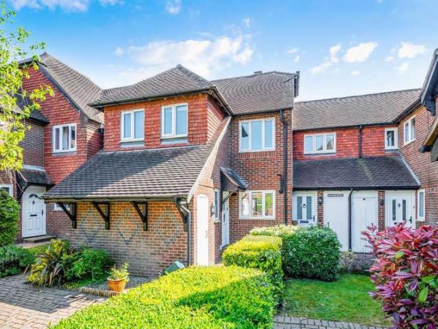 2 Bedroom Town House