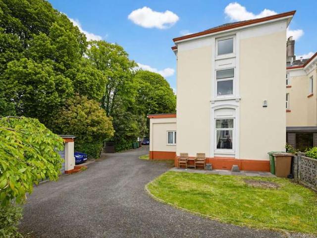 2 Bedroom Town House