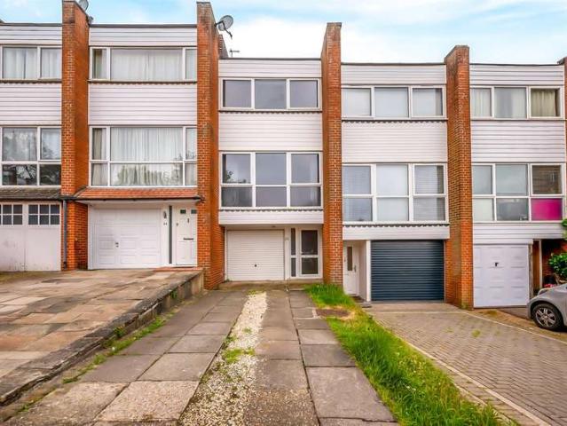 2 Bedroom Town House
