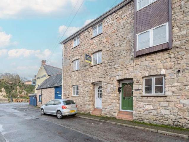 2 Bedroom Town House