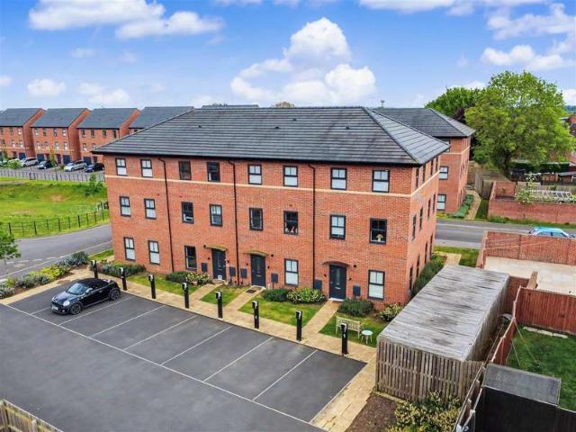 2 Bedroom Town House