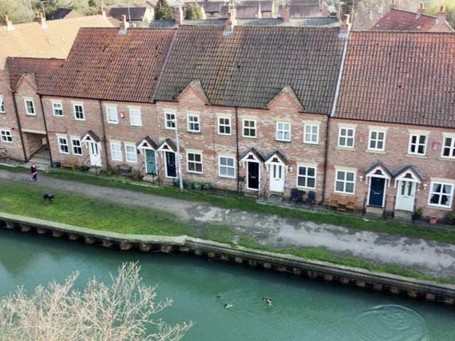 2 Bedroom Town House