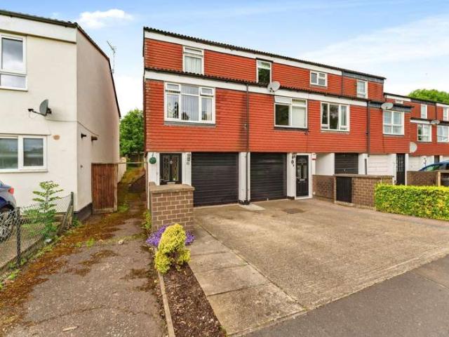 2 Bedroom Town House