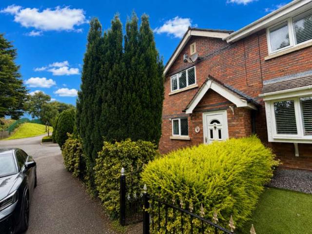 2 Bedroom Town House