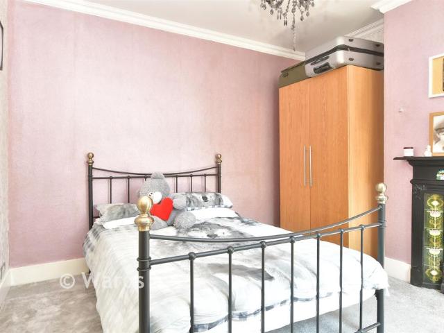 2 bedroom town house to rent