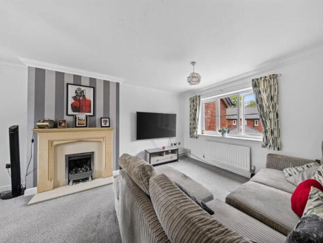 2 bedroom town house for sale in The Acorns, Upton, CH2