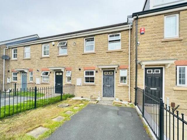 2 Bedroom Town House For Sale In Bradford, West Yorkshire