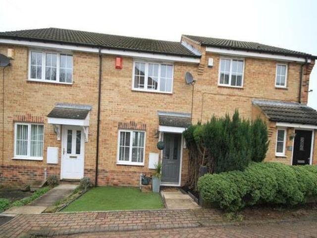 2 Bedroom Town House For Sale In Cote Farm, Thackley
