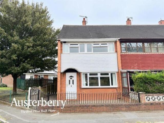 2 bedroom town house for sale in Grosvenor Road, Stoke On Trent, ST3