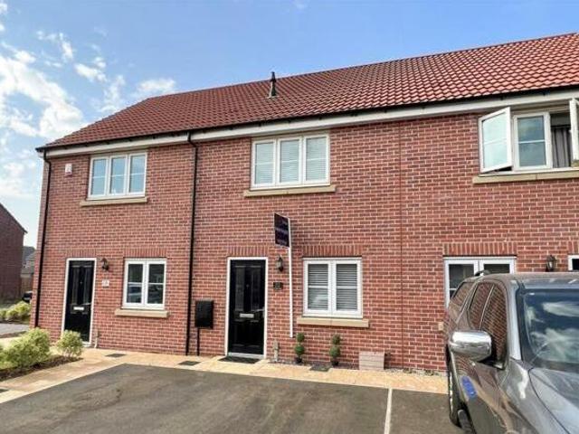 2 Bedroom Town House For Sale In Hatfield