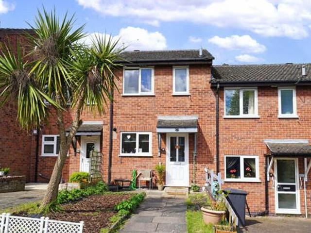 2 Bedroom Town House For Sale In Leicester