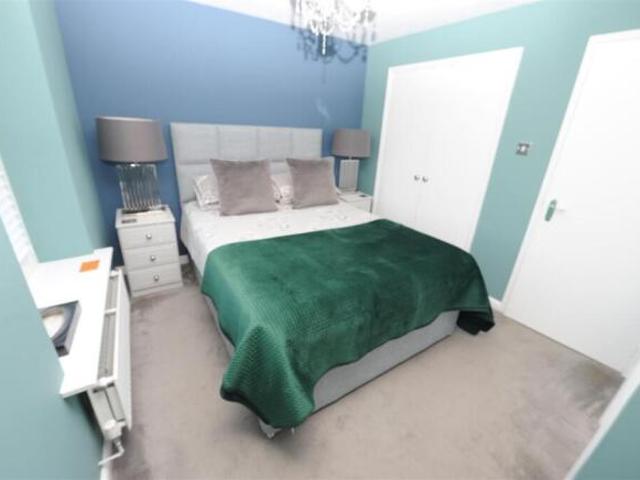 2 bedroom town house for sale in Longroyd, Cote Farm, Thackley, Bradford, BD10