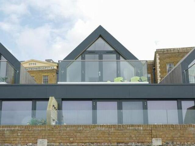 2 Bedroom Town House For Sale In Margate