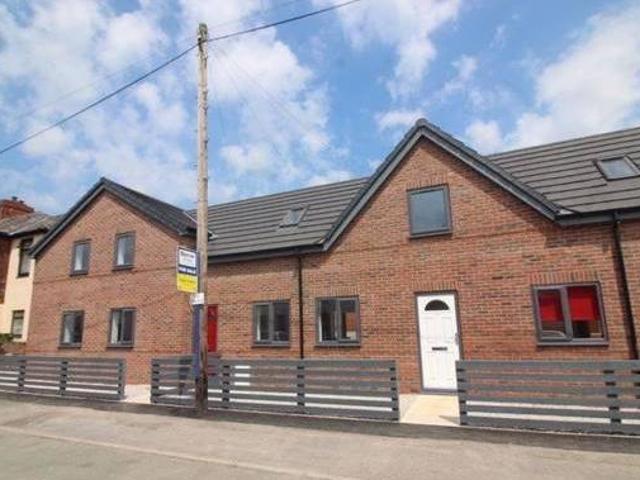 2 bedroom town house for rent in 1c William Street Hindley WN2