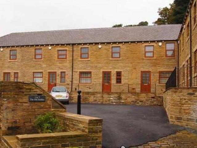 2 bedroom town house for rent in The Old Stables Master Lane Pye Nest HX2 7EW HX2
