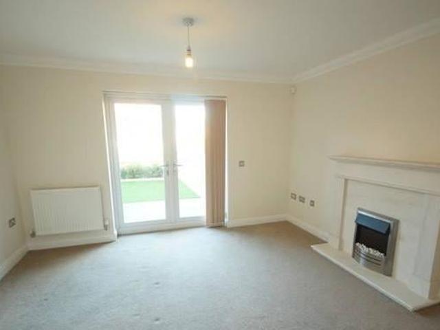 2 bedroom town house for rent in The Quays Burton Waters LN1